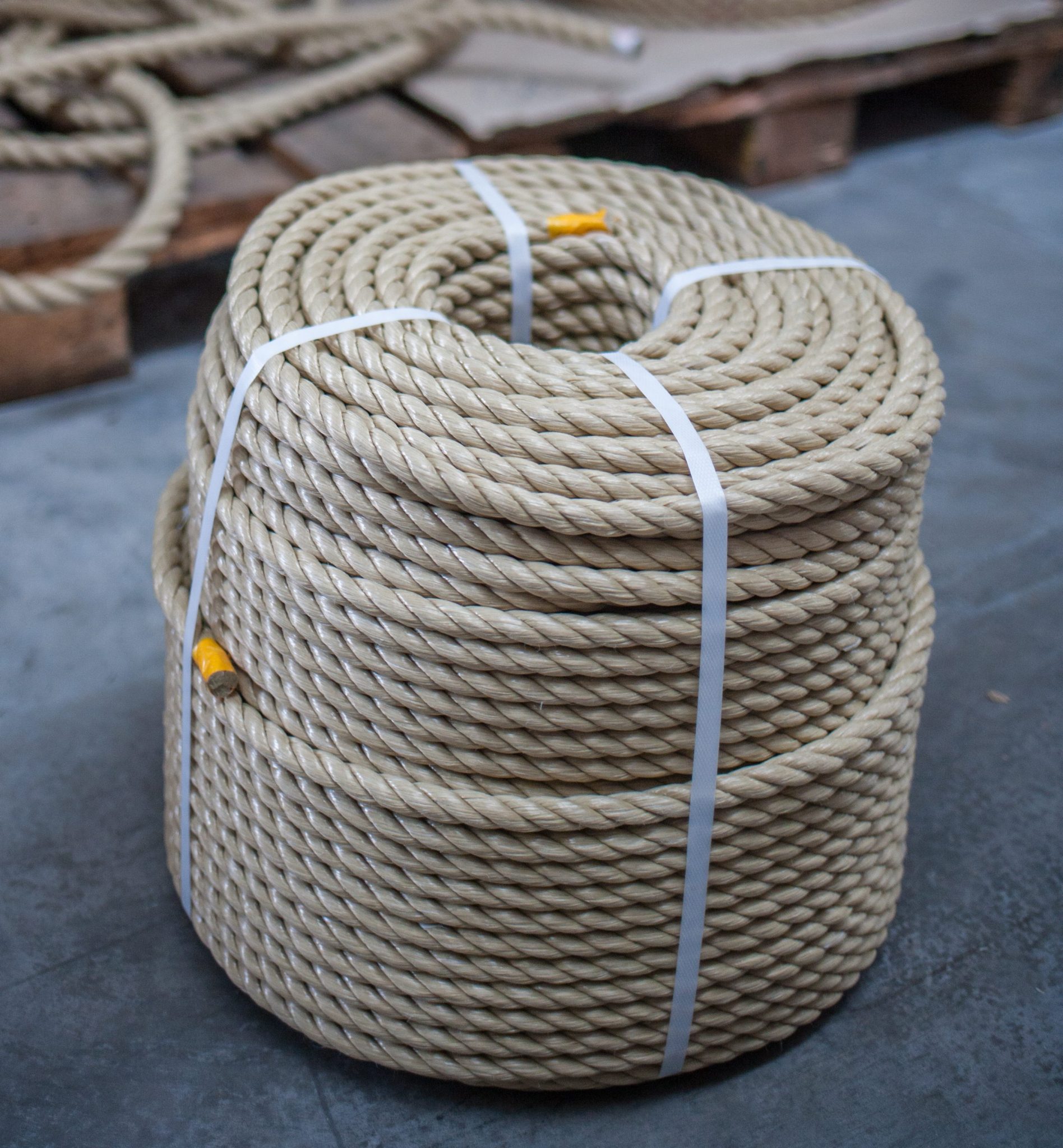 28mm Synthetic Hemp Rope (220m Coil) | Buy Rope
